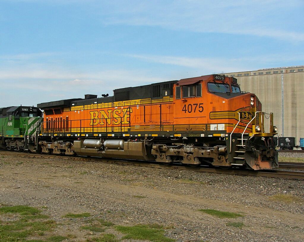 BNSF 4075